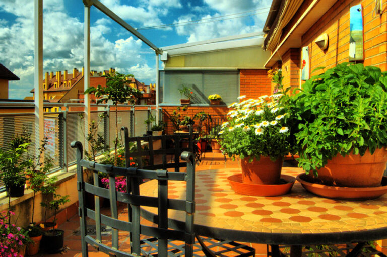Decoración en terrazas y balcones – VIVERS ALBOGARDEN